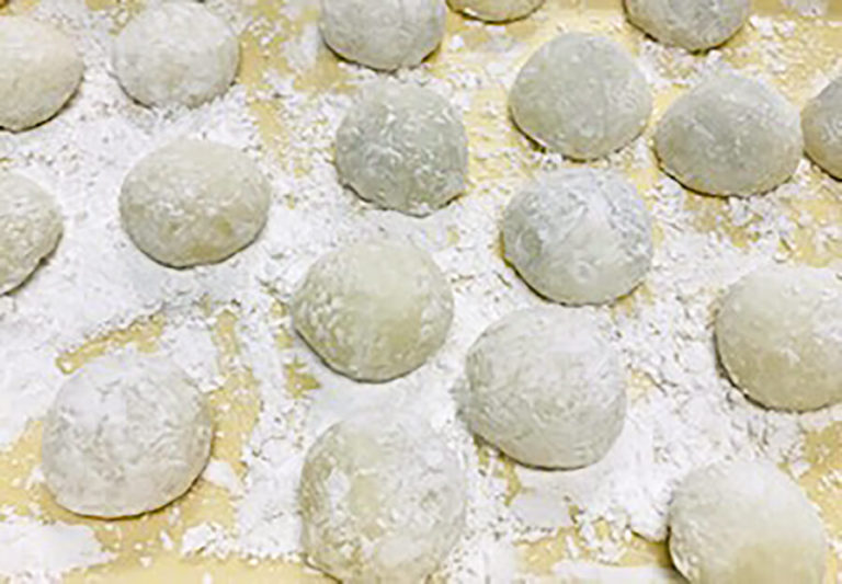 Let’s enjoy traditional Japanese sweets (Part 1): “WAGASHI!!!”