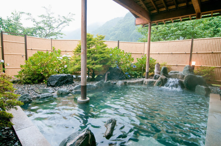 Onsen Etiquette – The Dos and Don’ts at Japanese Onsen