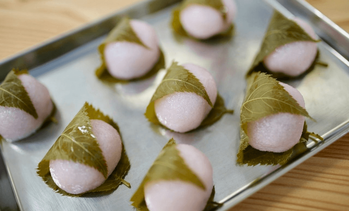 Two Sakura Mochi Named After Temples