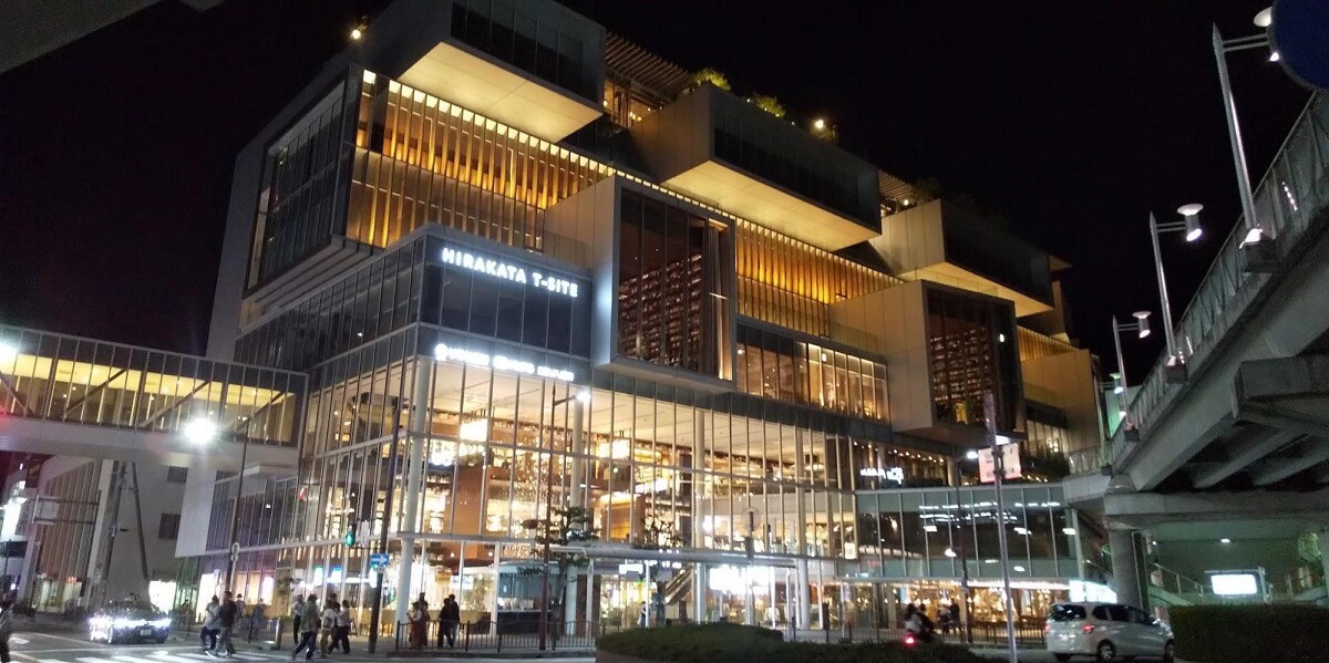 Exploring Hirakata City Station